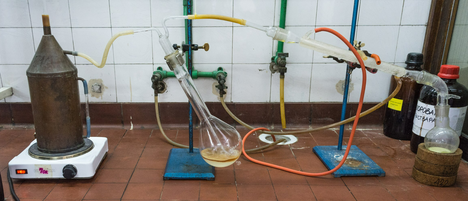 Steam Distillation: Basic Principles and Methodology - Pharmaacademias